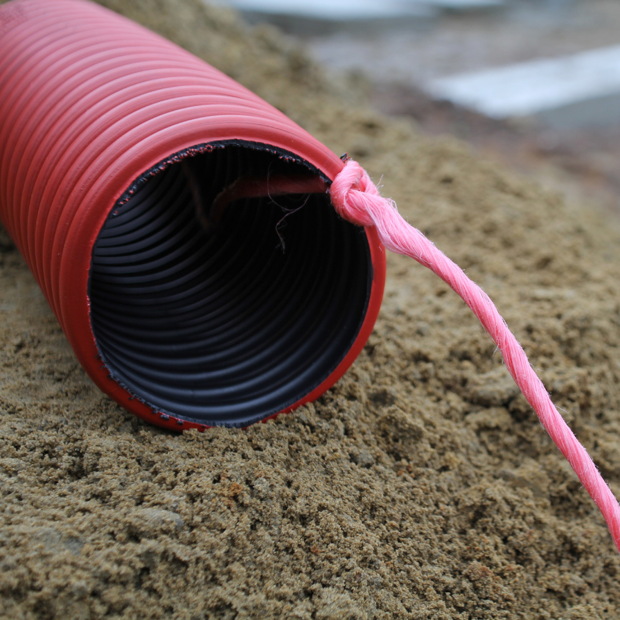 Groupe Richer | 4-in. red corrugated pipe for electrical conduit